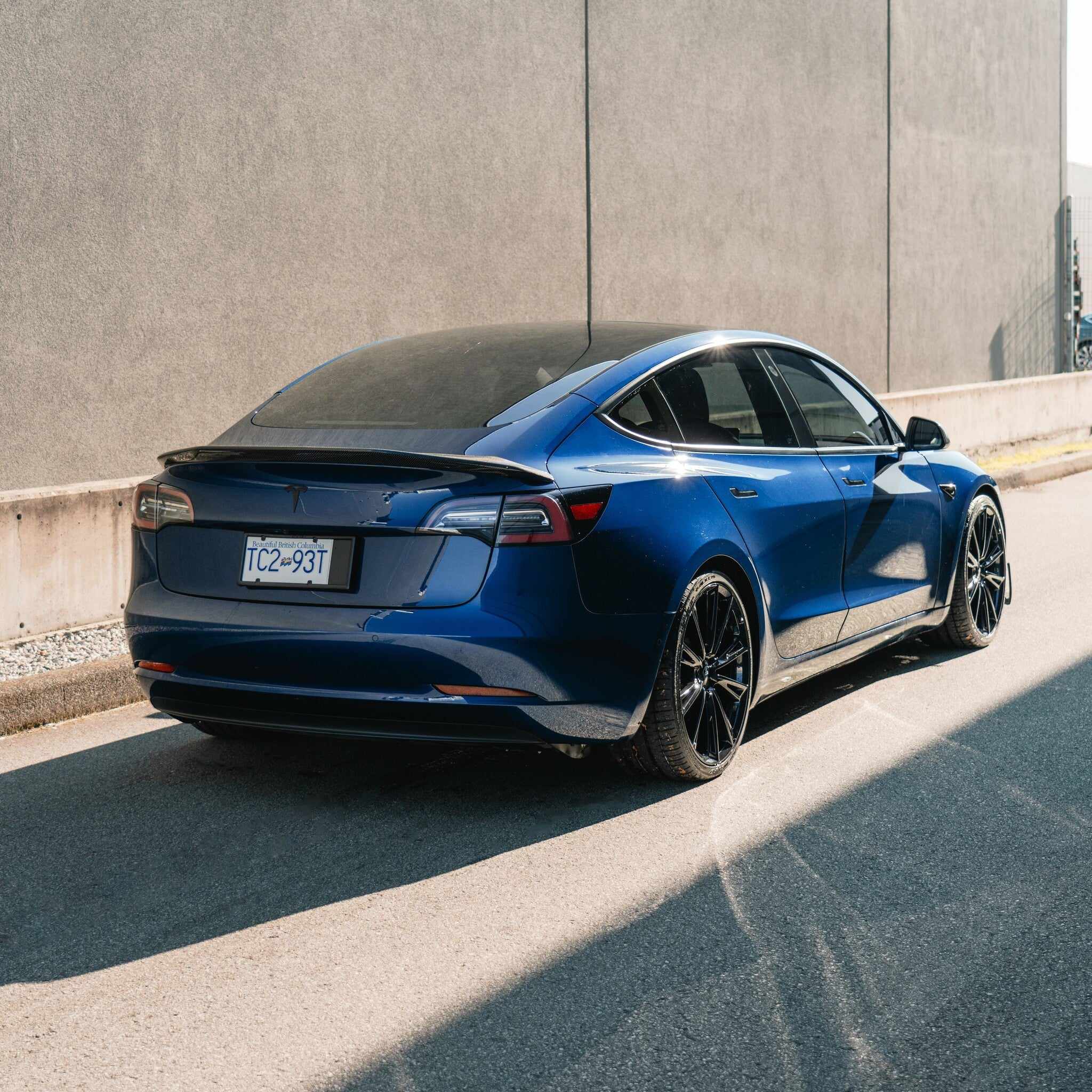 Tesla Model 3 Duck Tail Style Spoiler - Gloss Carbon Fiber | ORKO ...